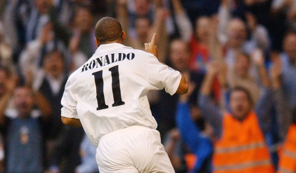 6. Oktober 2002: Ronaldo-Debüt mit Doppelpack - REAL TOTAL